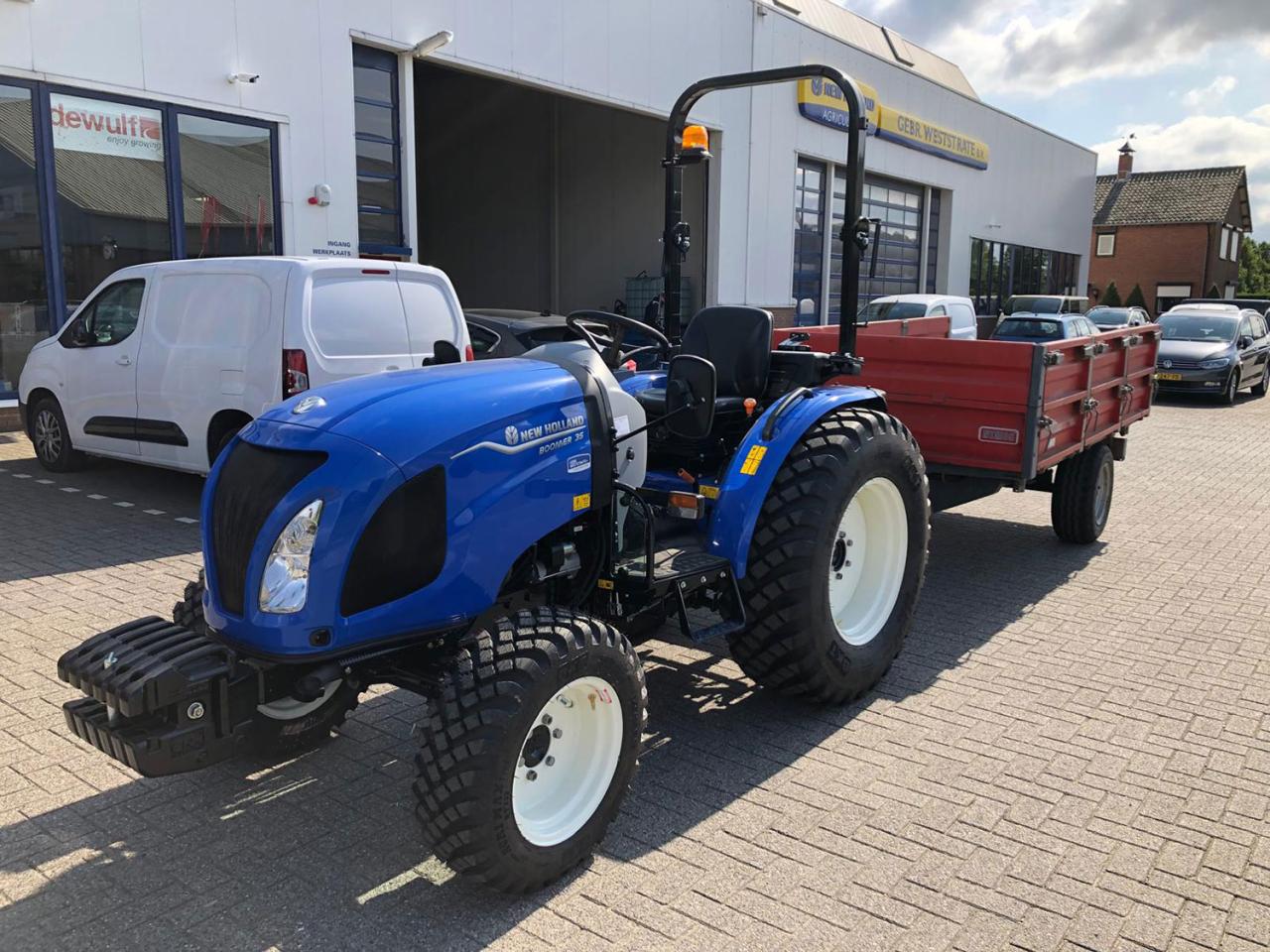 New Holland Boomer 35 voor Gemeente Reimerswaal