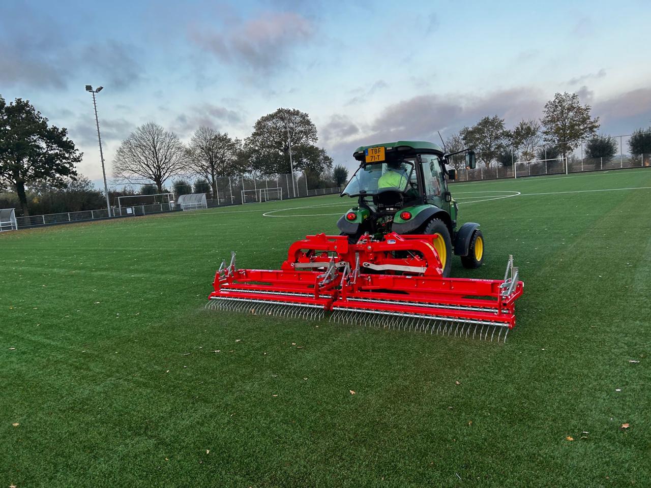 Wiedenmann Terra Rake 460 – Maximale efficiëntie in veldonderhoud